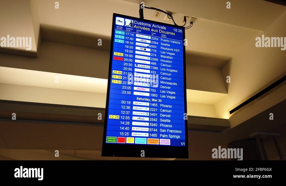 Airport board arrival Stock Videos & Footage - HD and 4K Video Clips ...