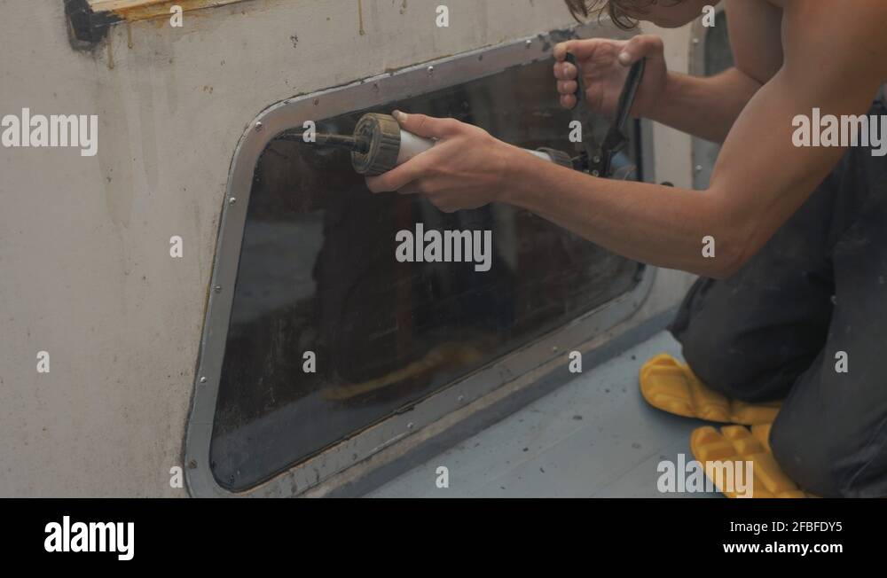 Sealing windows Stock Videos & Footage - HD and 4K Video Clips - Alamy