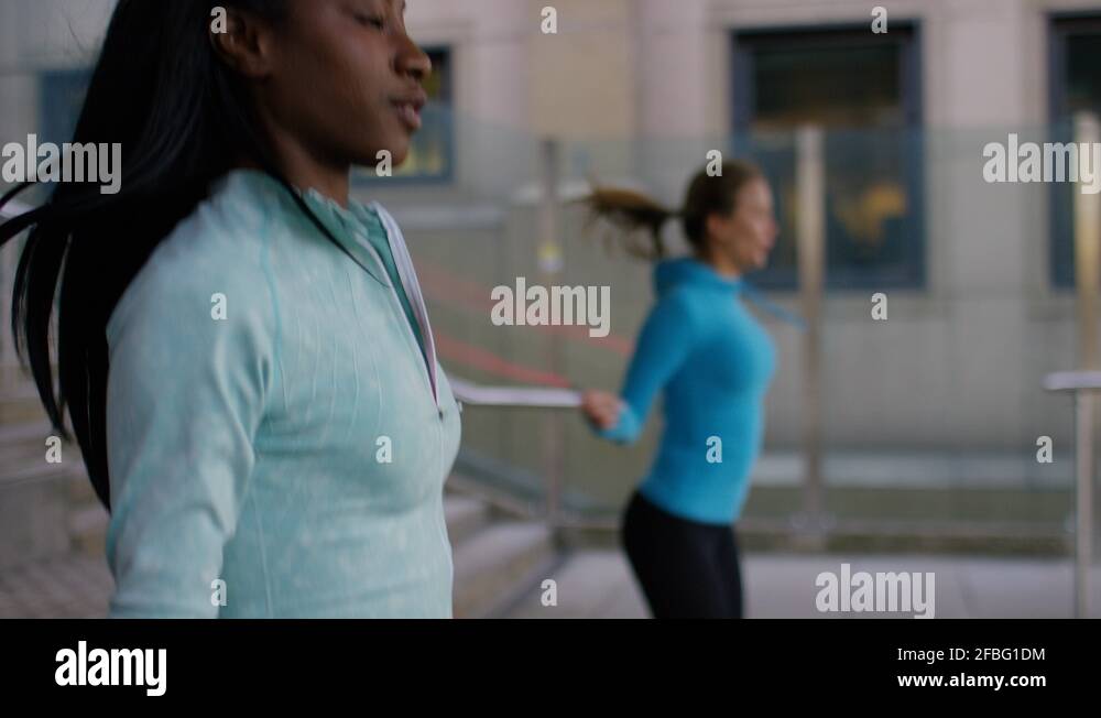 Women jump rope Stock Videos & Footage - HD and 4K Video Clips - Alamy