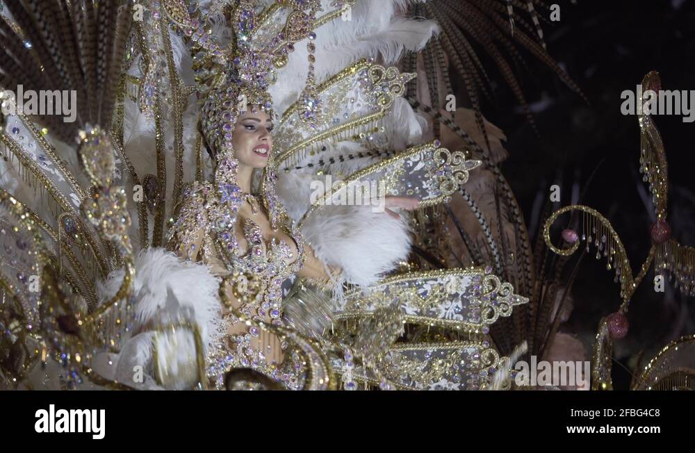 Carnival dancing Stock Videos & Footage - HD and 4K Video Clips - Alamy