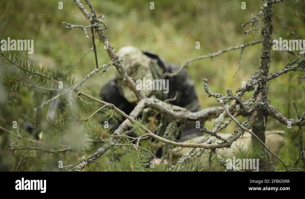 Hunter kneeling Stock Videos & Footage - HD and 4K Video Clips - Alamy