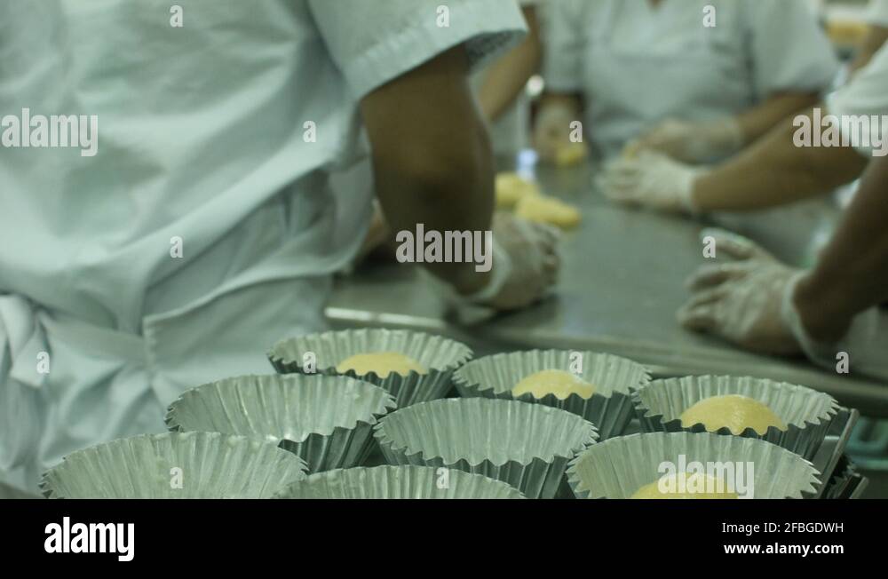 Preparation of bread Stock Videos & Footage - HD and 4K Video Clips - Alamy