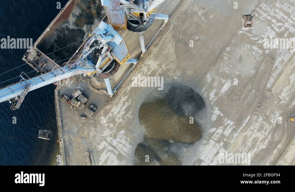 Mechanical buckets Stock Videos & Footage - HD and 4K Video Clips - Alamy