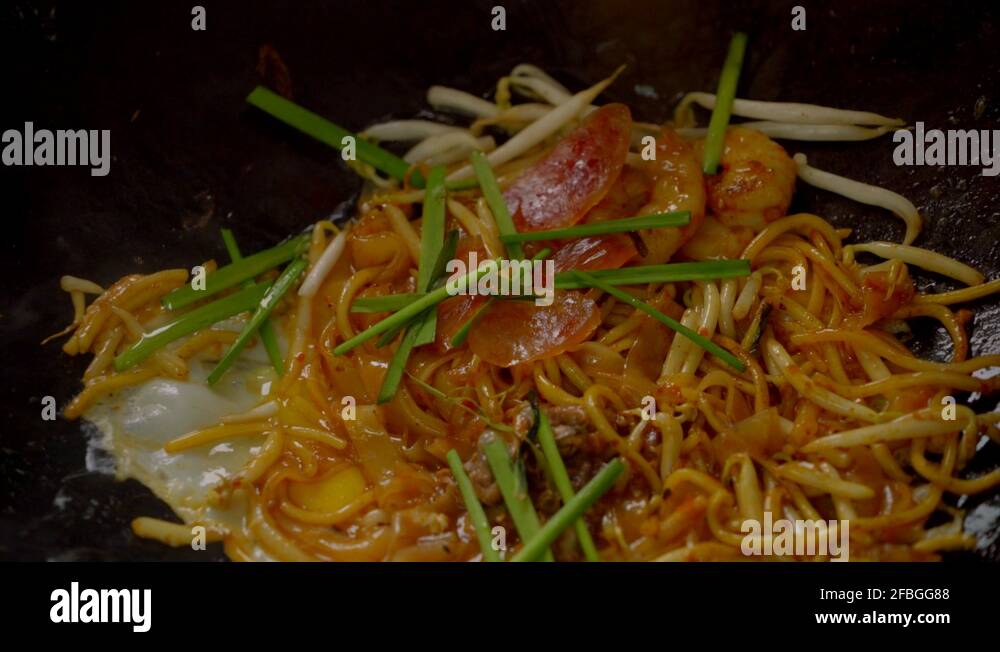 Indomie goreng Stock Videos & Footage - HD and 4K Video Clips - Alamy