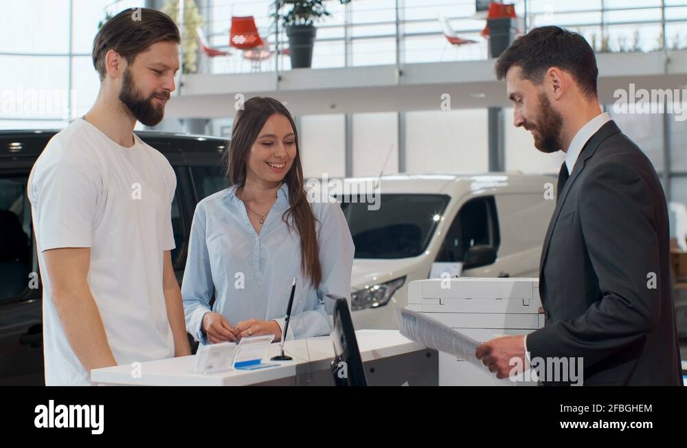 Man signing signature Stock Videos & Footage - HD and 4K Video Clips ...