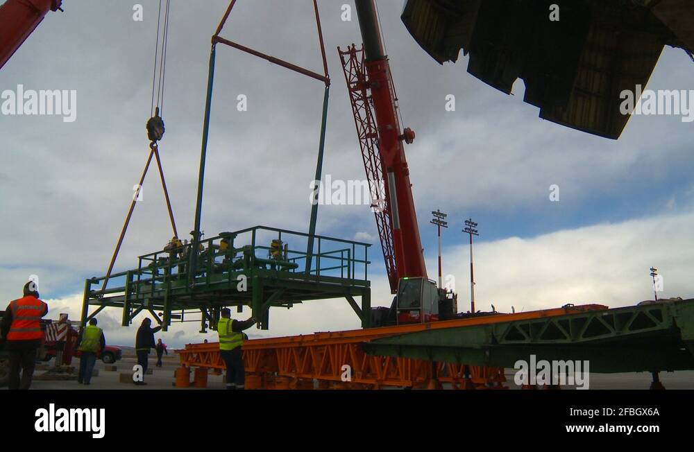 Antonov an 124 loading Stock Videos & Footage - HD and 4K Video Clips ...