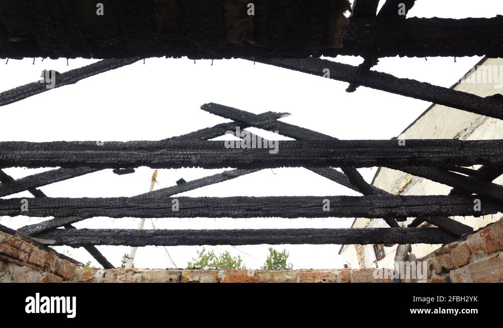 Timber roof beam Stock Videos & Footage - HD and 4K Video Clips - Alamy