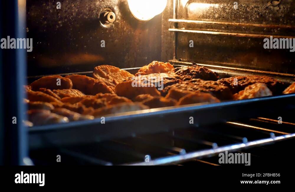 Oven interior Stock Videos & Footage - HD and 4K Video Clips - Alamy