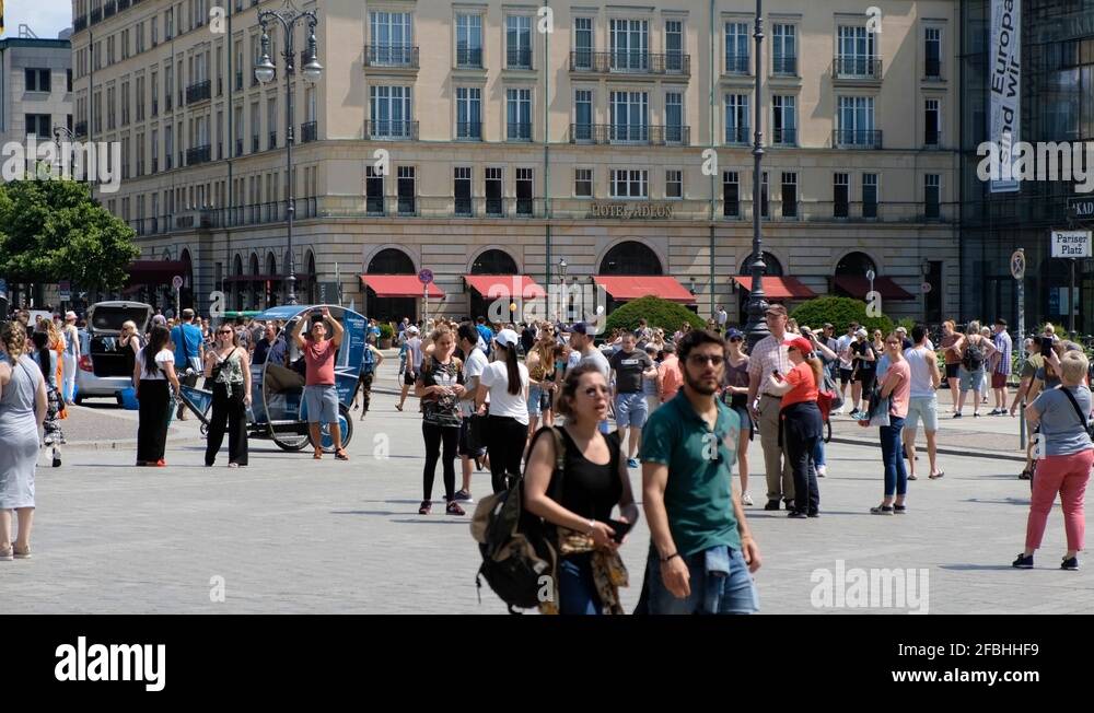 Brandenburg gate brandenburger tor symbol berlin germany people Stock ...