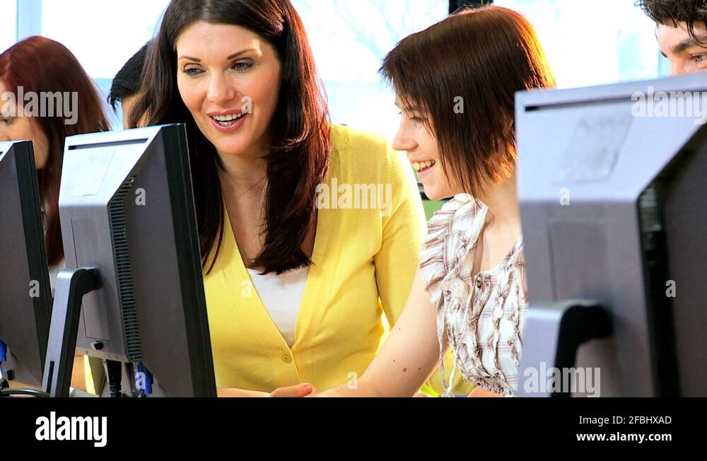 Teamwork classroom Stock Videos & Footage - HD and 4K Video Clips - Alamy