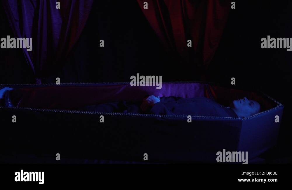 Man coffin Stock Videos & Footage - HD and 4K Video Clips - Alamy