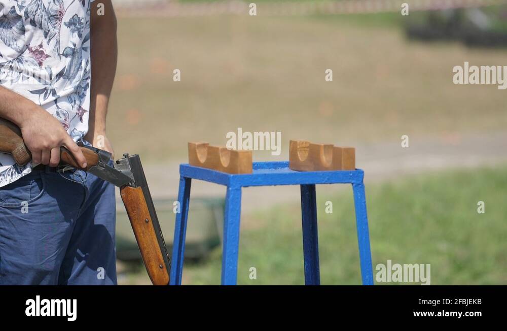 Double barrel gun Stock Videos & Footage - HD and 4K Video Clips - Alamy