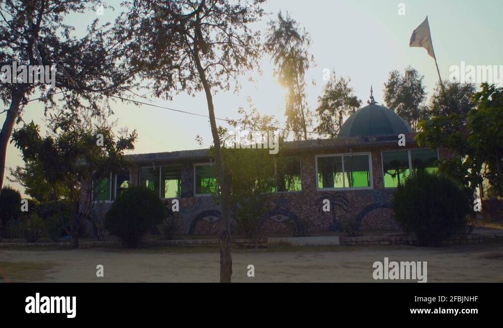 Islamic shrine Stock Videos & Footage - HD and 4K Video Clips - Alamy