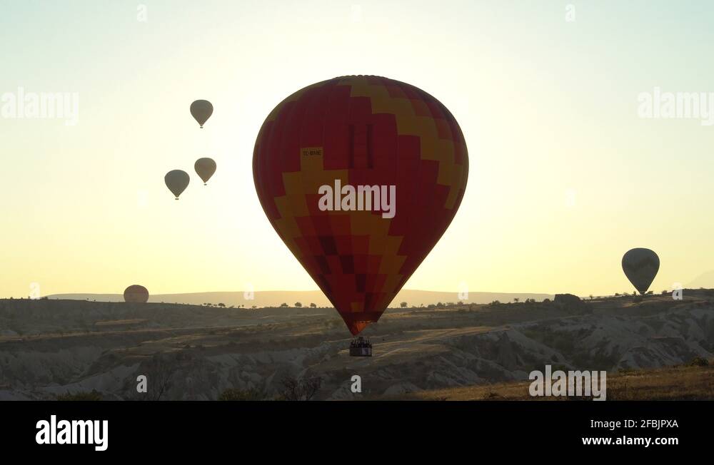 Hot air balloon hill Stock Videos & Footage - HD and 4K Video Clips - Alamy
