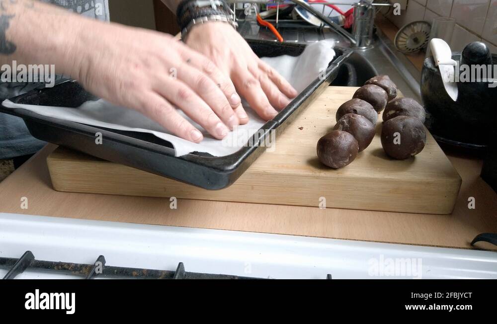 Parchment lined tray Stock Videos & Footage - HD and 4K Video Clips - Alamy