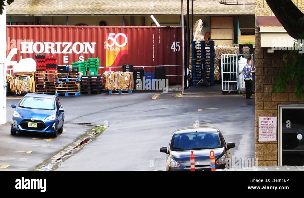 Loading grocery Stock Videos & Footage - HD and 4K Video Clips - Alamy