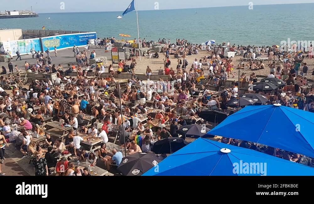 Brighton seaside crowd Stock Videos & Footage - HD and 4K Video Clips ...