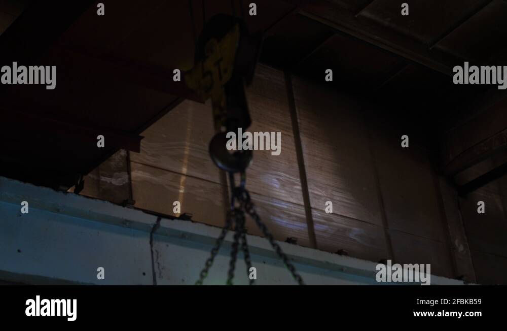 Loading sleepers Stock Videos & Footage - HD and 4K Video Clips - Alamy