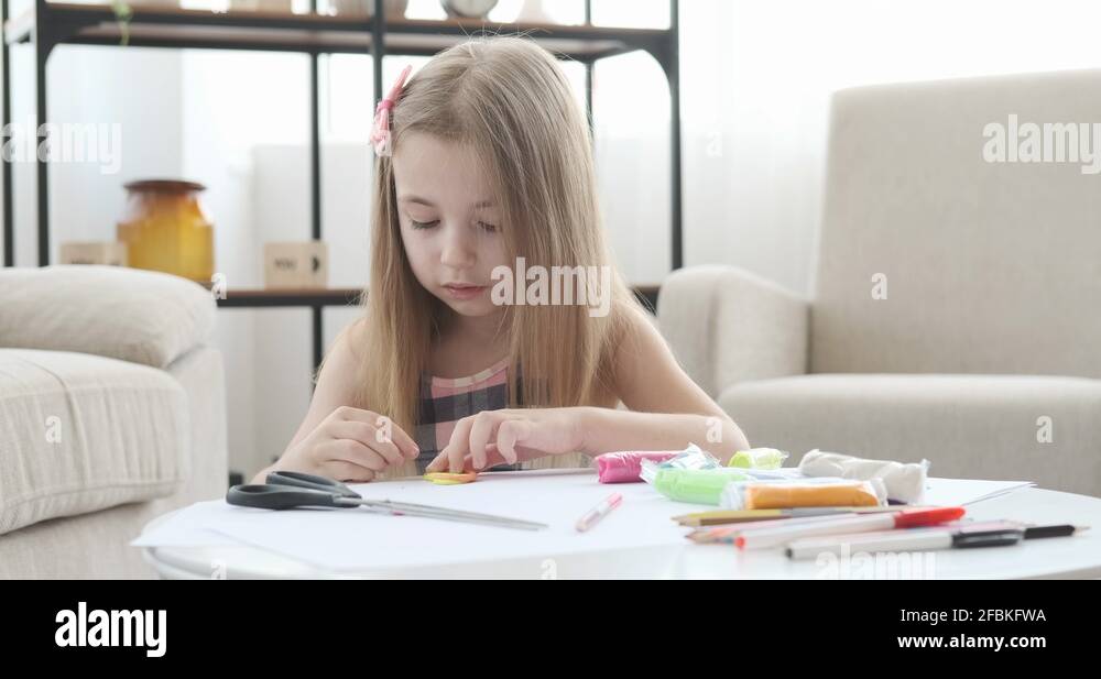 Girl modeling Stock Videos & Footage - HD and 4K Video Clips - Alamy