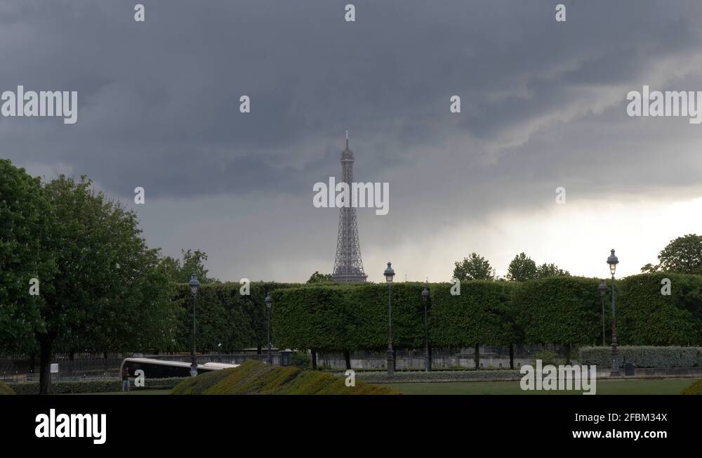 Eiffel tower bad weather Stock Videos & Footage - HD and 4K Video Clips ...