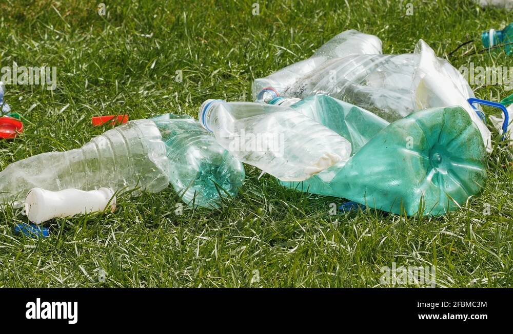 Junk on grass Stock Videos & Footage - HD and 4K Video Clips - Alamy