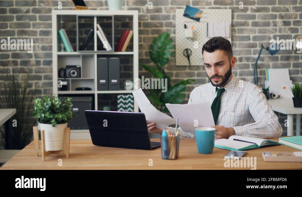 Office trouble Stock Videos & Footage - HD and 4K Video Clips - Alamy
