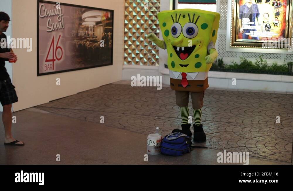 Spongebob squarepants mascot Stock Videos & Footage - HD and 4K Video ...