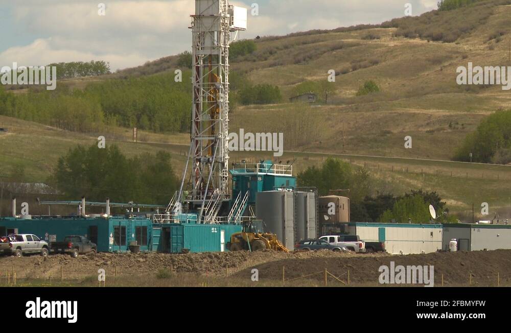 Industry oil rig Stock Videos & Footage - HD and 4K Video Clips - Alamy