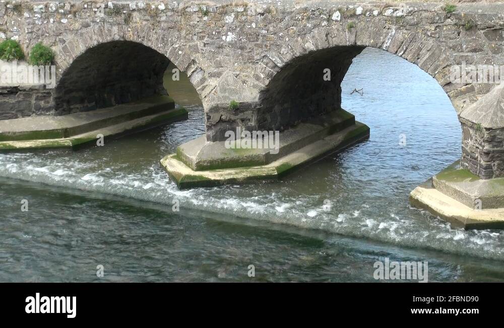 Stone arched bridges Stock Videos & Footage - HD and 4K Video Clips - Alamy