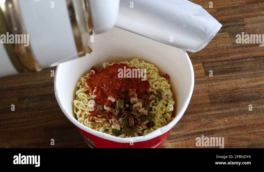 Korean ramyun Stock Videos & Footage - HD and 4K Video Clips - Alamy