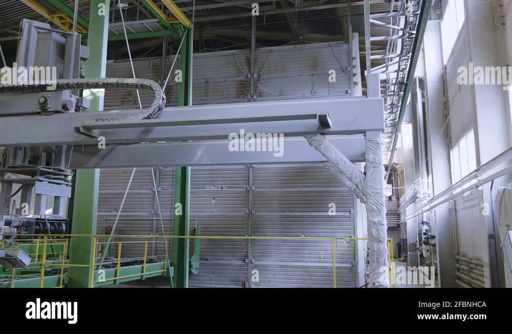 Operating platform Stock Videos & Footage - HD and 4K Video Clips - Alamy