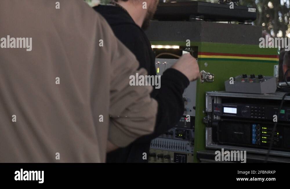 Singer system Stock Videos & Footage - HD and 4K Video Clips - Alamy