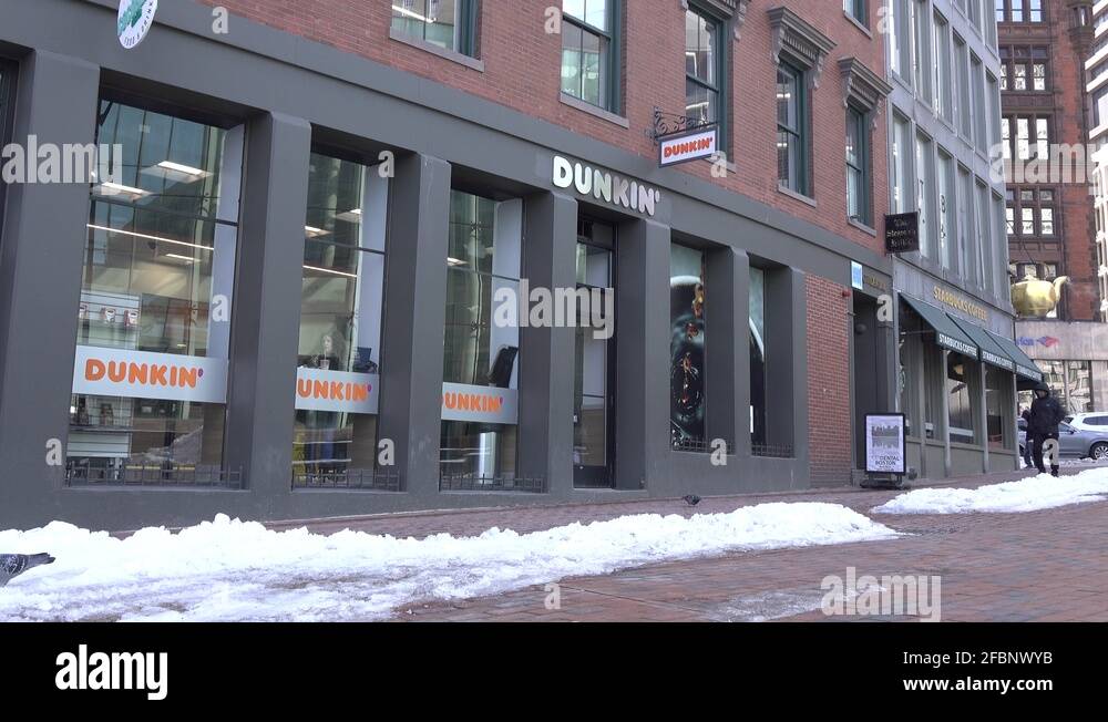 Dunkin dunkin donuts Stock Videos & Footage - HD and 4K Video Clips - Alamy