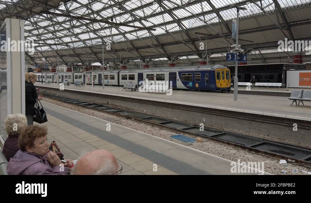 Northern line platform Stock Videos & Footage - HD and 4K Video Clips ...