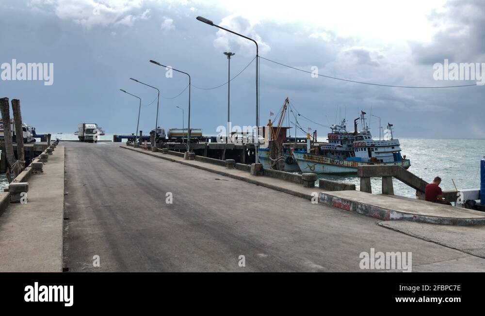 Surat port Stock Videos & Footage - HD and 4K Video Clips - Alamy