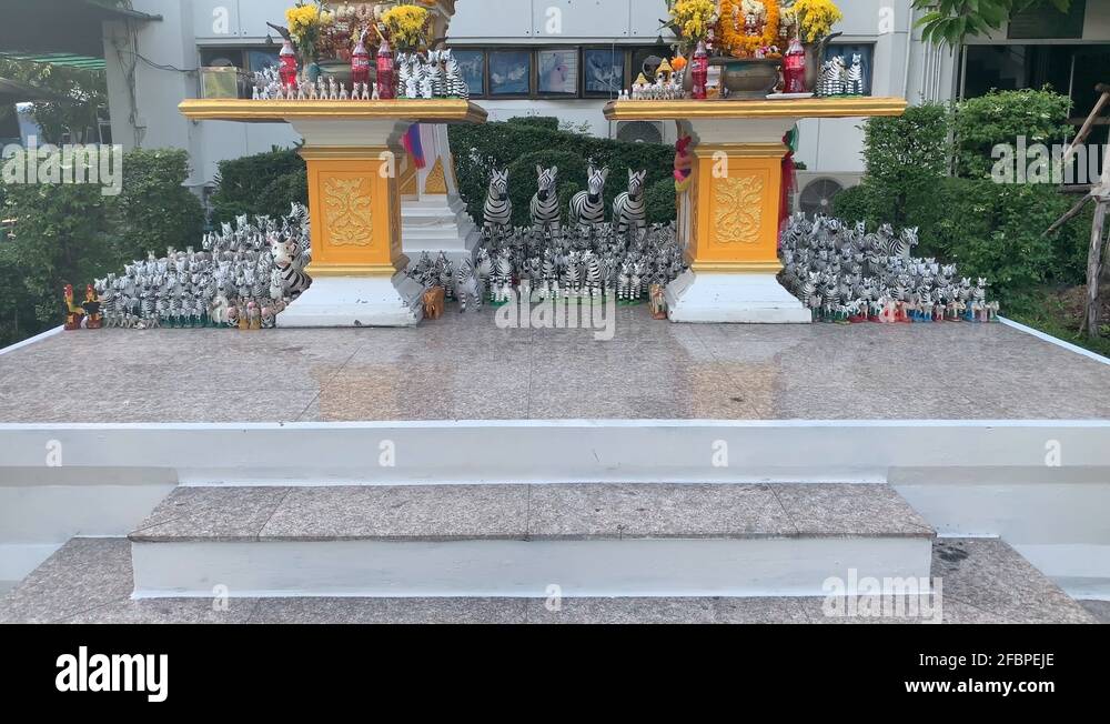 Bangkok spirit shrine Stock Videos & Footage - HD and 4K Video Clips ...