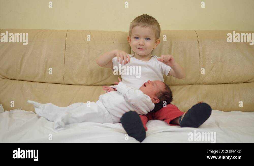 Baby born cry Stock Videos & Footage - HD and 4K Video Clips - Alamy