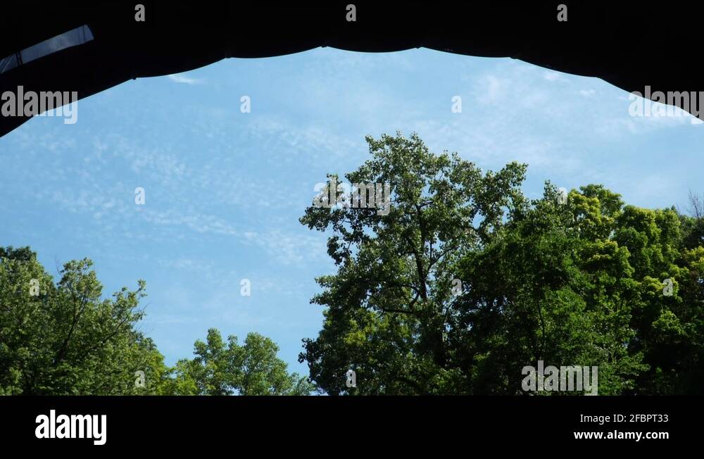 Looking under bridge Stock Videos & Footage - HD and 4K Video Clips - Alamy