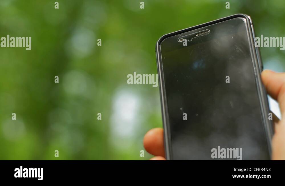 Phone lost signal Stock Videos & Footage - HD and 4K Video Clips - Alamy