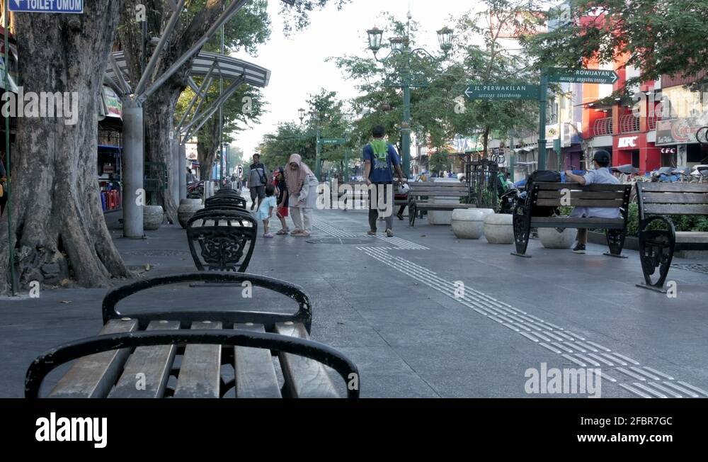 Pedestrianized zone Stock Videos & Footage - HD and 4K Video Clips - Alamy