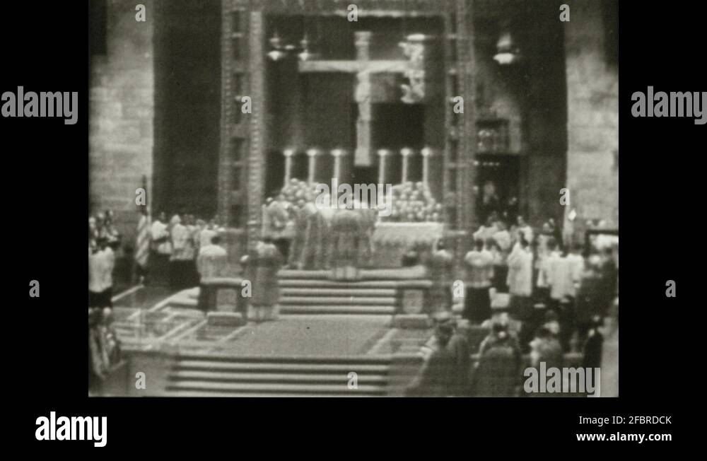 Church cross kiss Stock Videos & Footage - HD and 4K Video Clips - Alamy