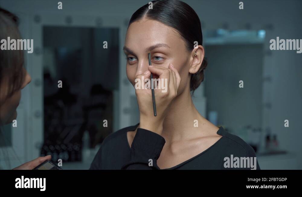 Eyebrows Stock Videos And Footage Hd And 4k Video Clips Alamy