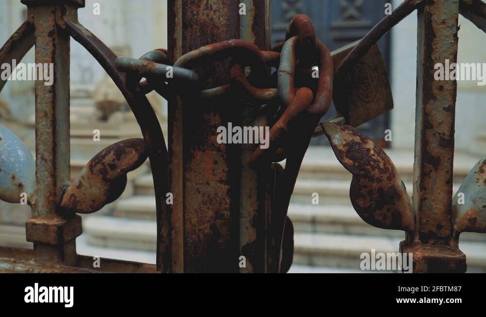 Decorative lock gate Stock Videos & Footage - HD and 4K Video Clips - Alamy