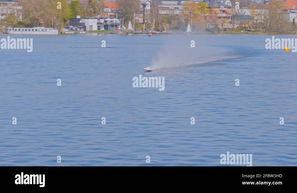 Speedboat motor Stock Videos & Footage - HD and 4K Video Clips - Alamy