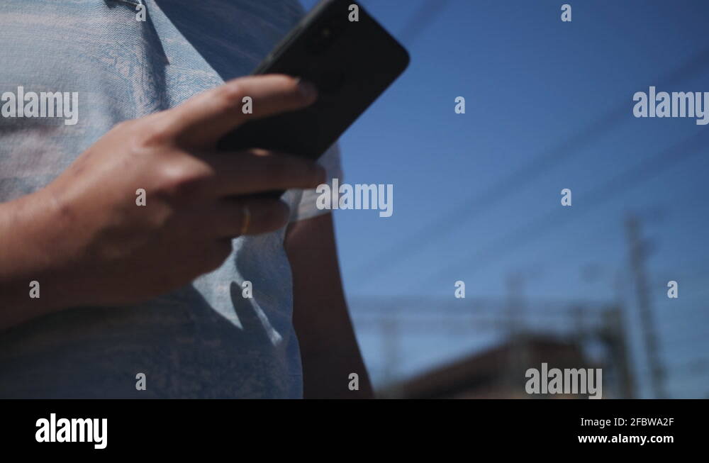 Smartphone platform Stock Videos & Footage - HD and 4K Video Clips - Alamy