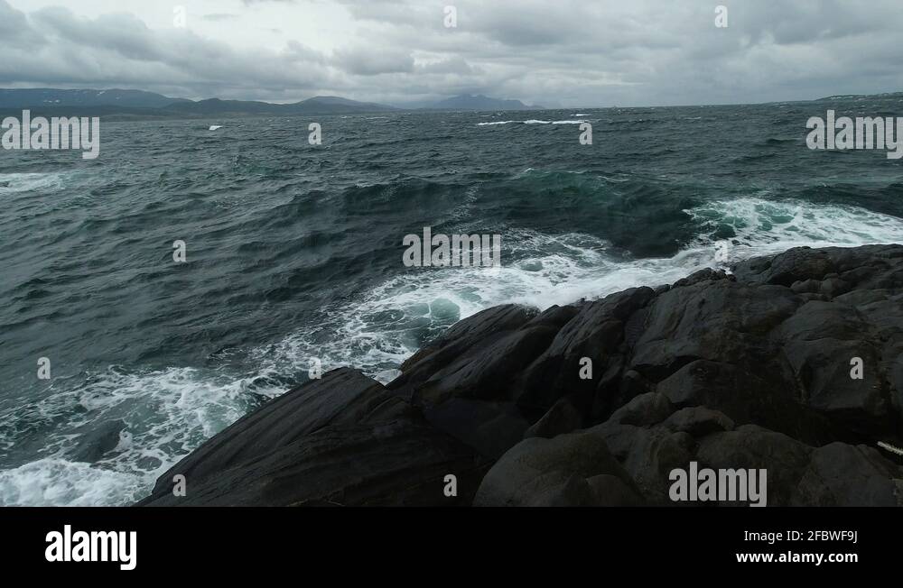 Giant splash Stock Videos & Footage - HD and 4K Video Clips - Alamy