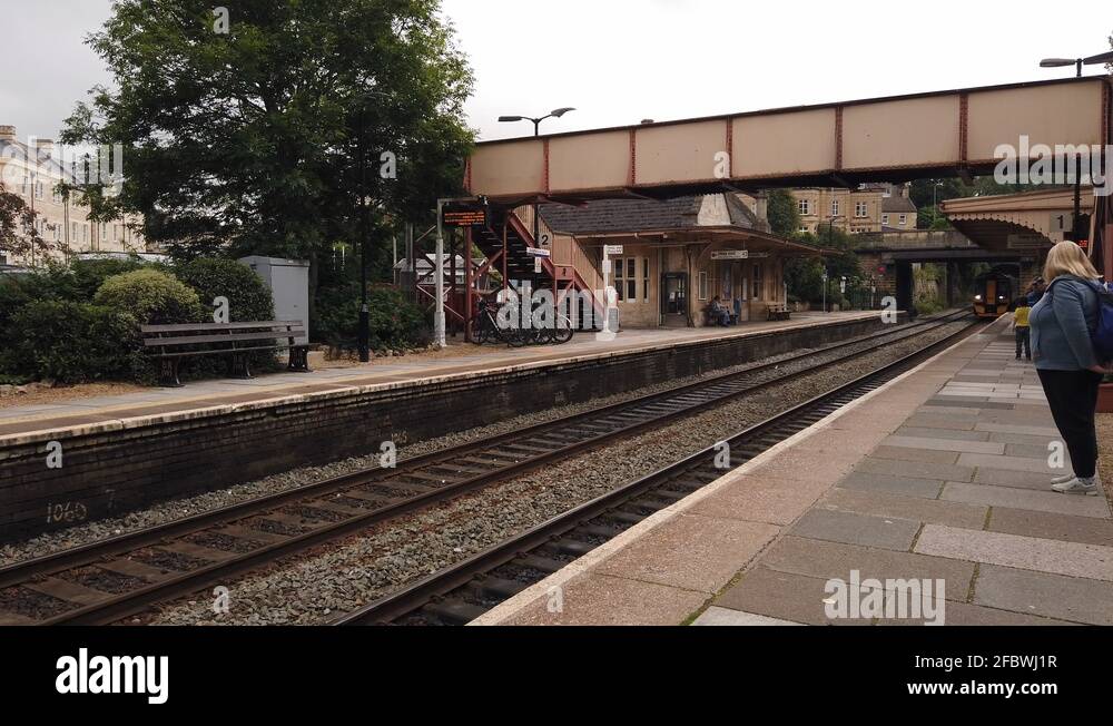Gwr rail station Stock Videos & Footage - HD and 4K Video Clips - Alamy