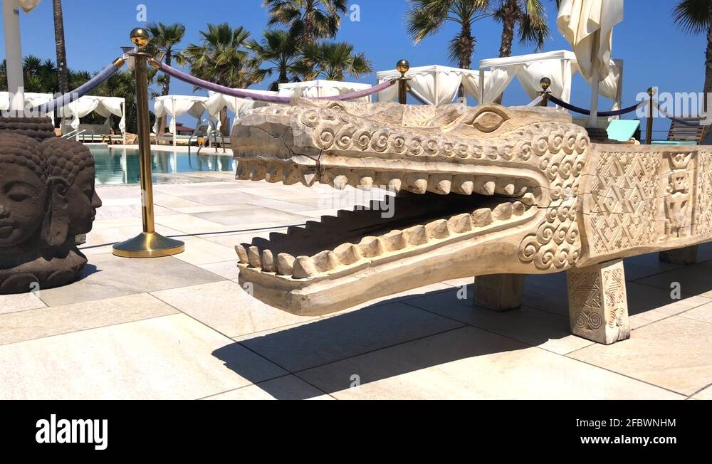 Crocodile statue Stock Videos & Footage - HD and 4K Video Clips - Alamy