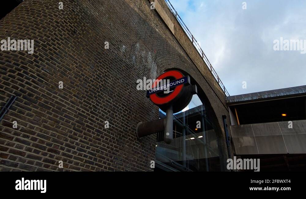 London underground wall logo Stock Videos & Footage - HD and 4K Video ...
