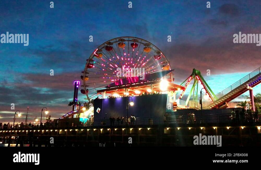 Stranger Things Season 3 Harris County Ferris Wheel with Stranger ...